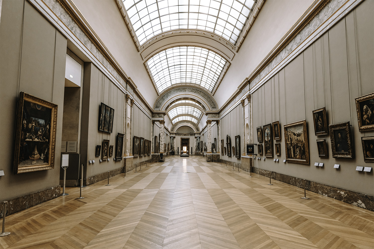 A Local's Guide to Visiting the Louvre | Away With Meredith
